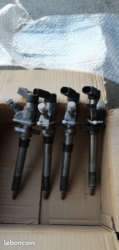 3 injecteurs 2.0l HDi Siemens peu roulé + 1 usé - Équipement auto