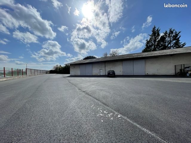 Local bureaux 460 m² - Bureaux & Commerces