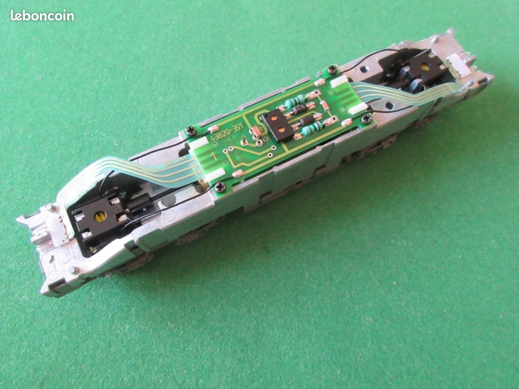 Châssis A1A-A1A 68000 ROCO neuf a roder - Modélisme