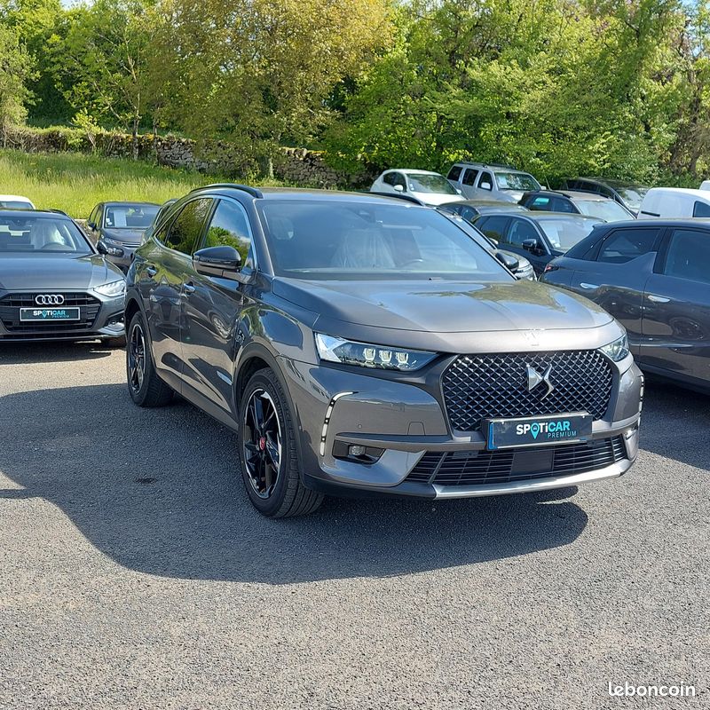DS 7 Crossback BlueHDI 130 EAT8 Performance Line + - Voitures