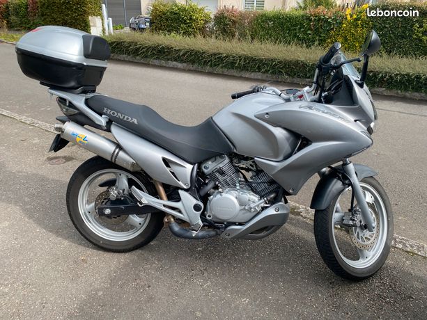Varadero 125 d'occasion - Motos - leboncoin