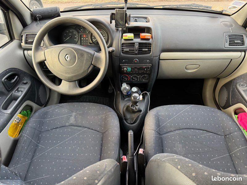 Clio 1.2 16v pack Clim - Voitures