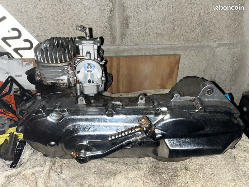 Moteur minarelli vertical (booster, stunt) - Équipement moto