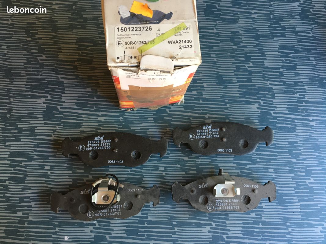Plaquettes de frein avant PEUGEOT 306 - SBS 1501223726 - Équipement auto