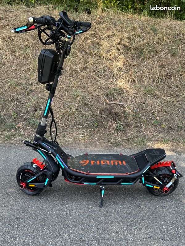 Trottinette électrique Nami burn e3 à - Sport & Plein air