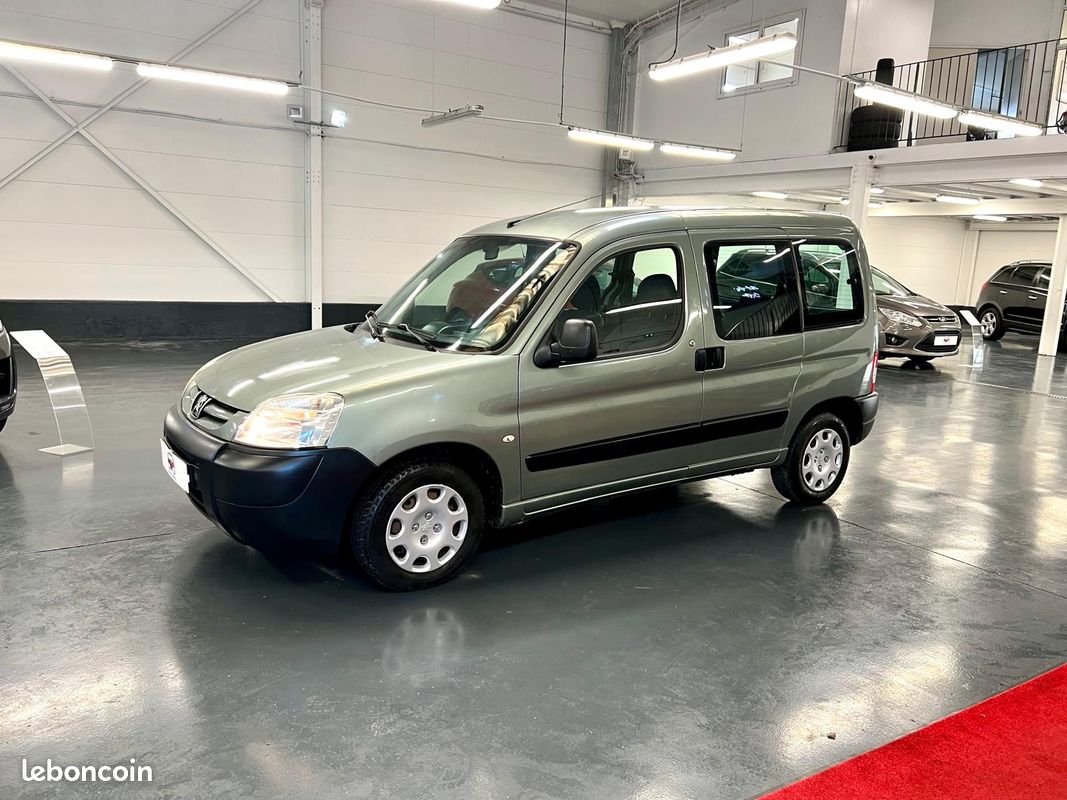 [GARANTIE 12 MOIS] Peugeot Partner 1.4 i - 75 Ch - Voitures