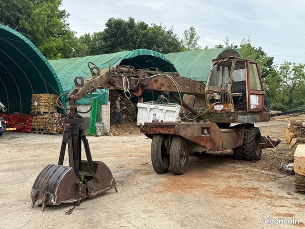 Pelle poclain d'occasion - BTP - Chantier gros-oeuvre - leboncoin
