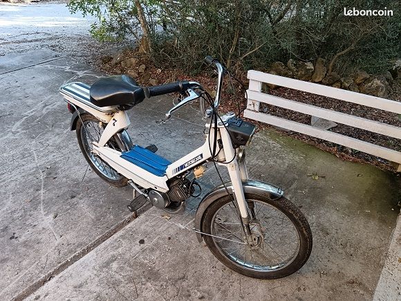 Motobecane ,moteur AV7 refait,restaurée rare dans cet état - Motos