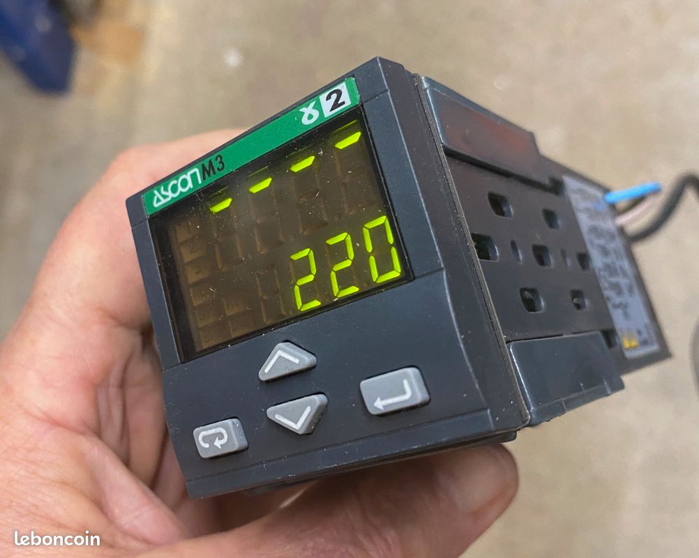 Régulateur de T° ASCON-M3 - Bricolage