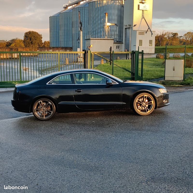Audi A5 - Voitures