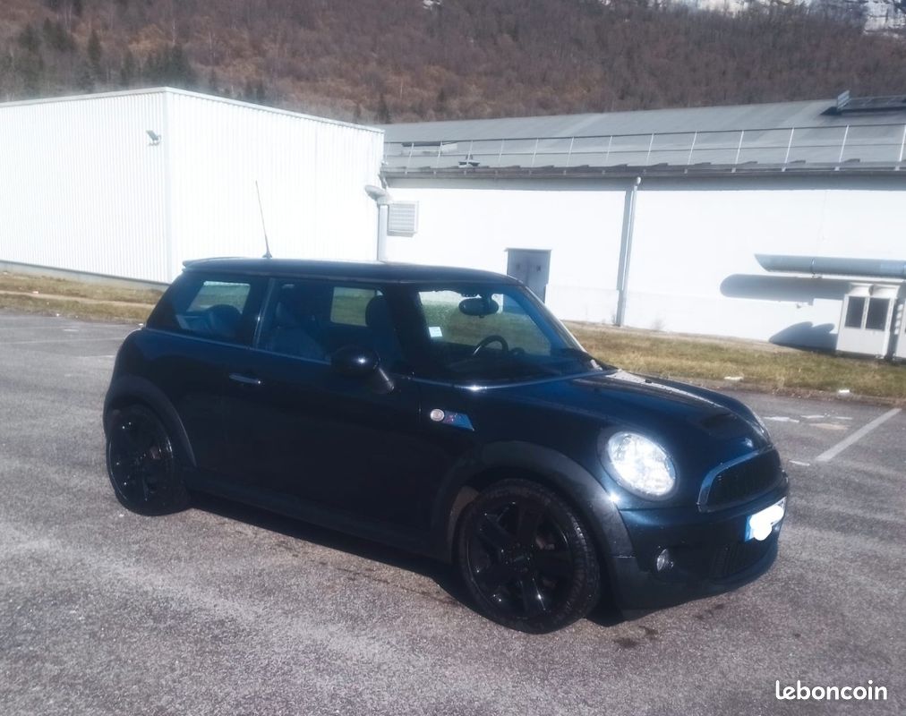 Mini Cooper S R56 1.6L 175CH - Voitures