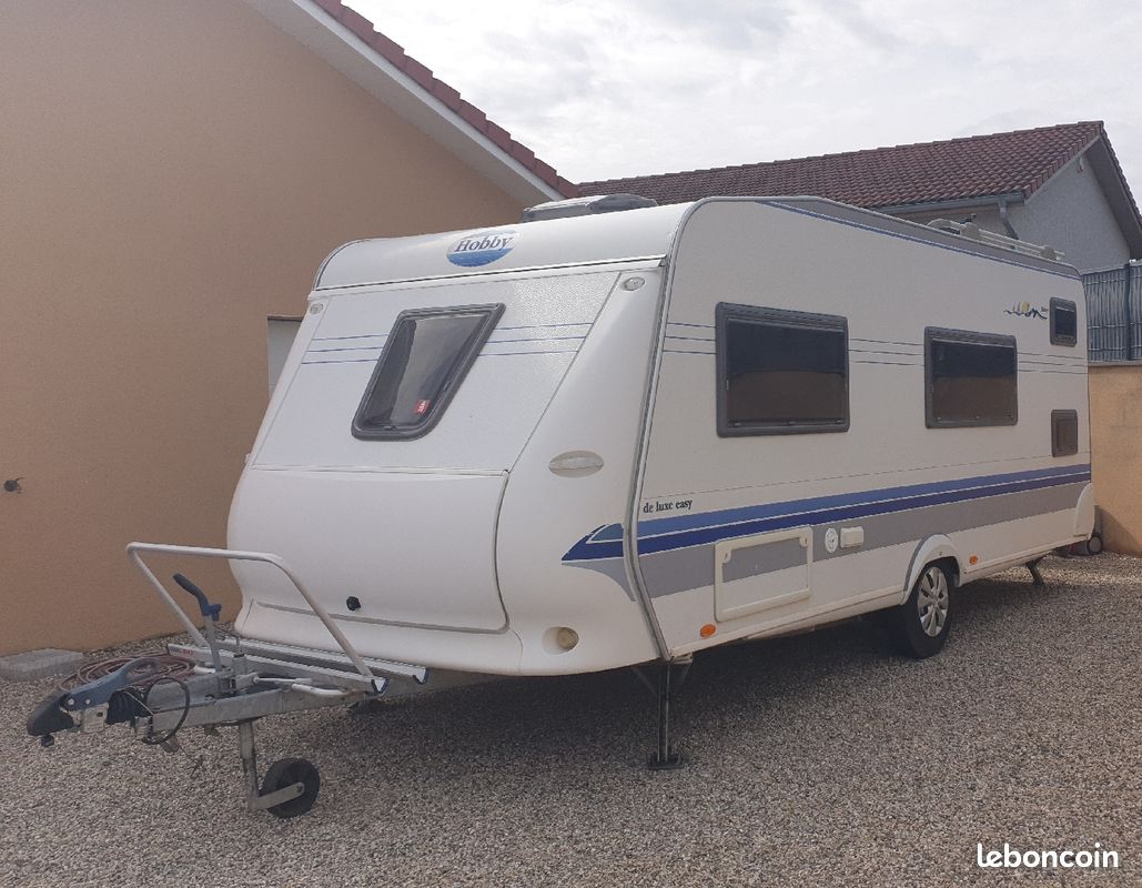 Magnifique caravane hobby très propre - Caravaning