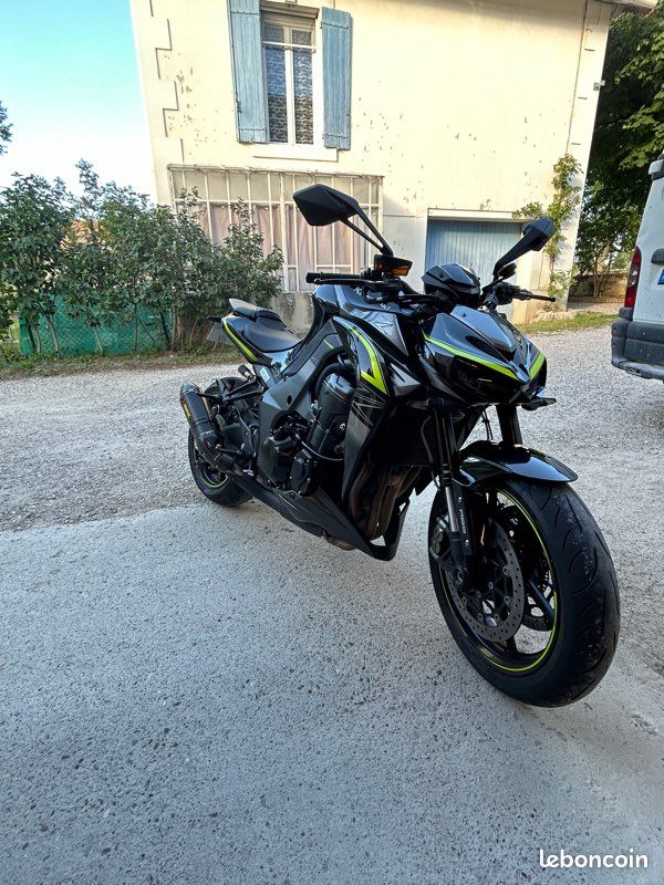 Kawasaki z1000r édition 2017 - Motos