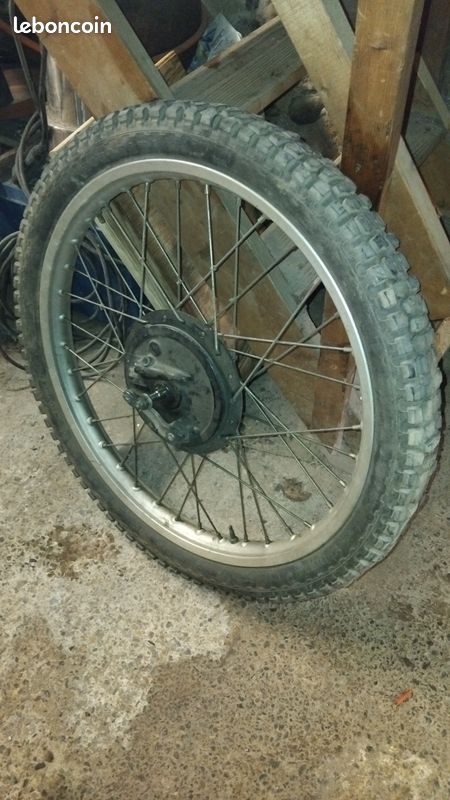 Roue moto 23 pouces - Équipement moto