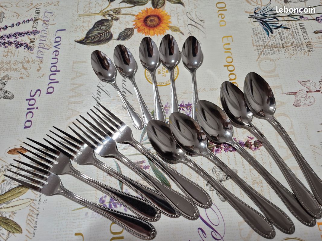 LOT MÉNAGÈRES x15 - Arts de la table