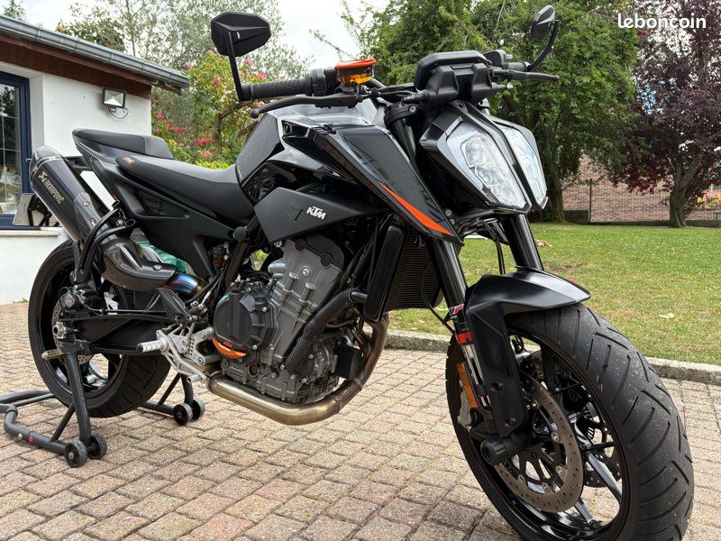 KTM 890 duke - Motos