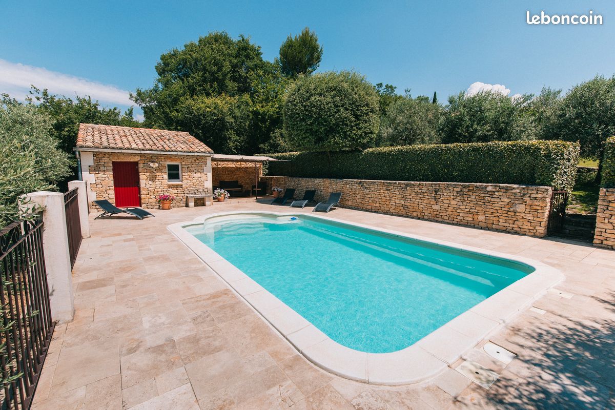 Mas 6 pers avec piscine privée à Gordes dans le Luberon - Locations ...