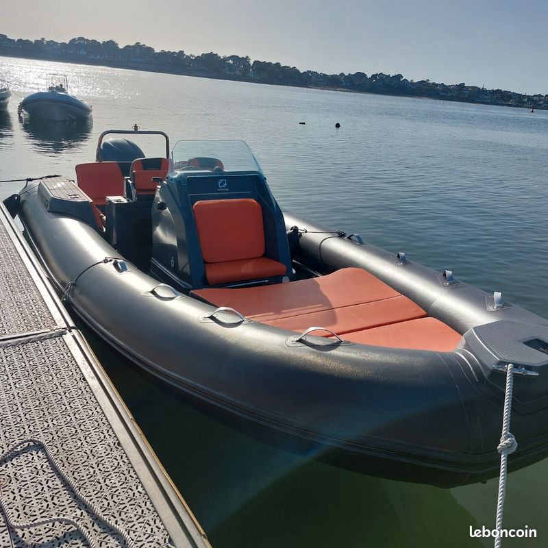 Semi rigide zodiac medeline 750 - Nautisme