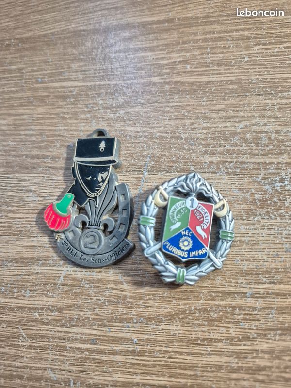 Lot insignes militaire legion etrangere - Collection