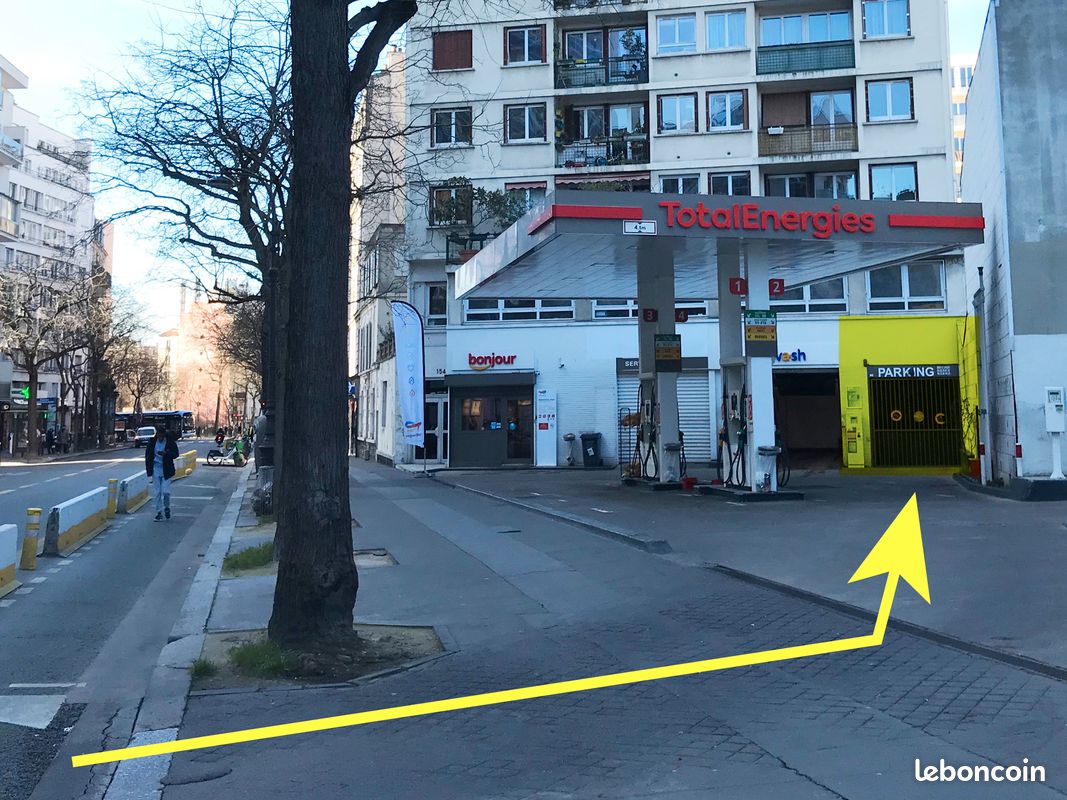 BOX sécurisé — 14m2 — accès facile - Locations