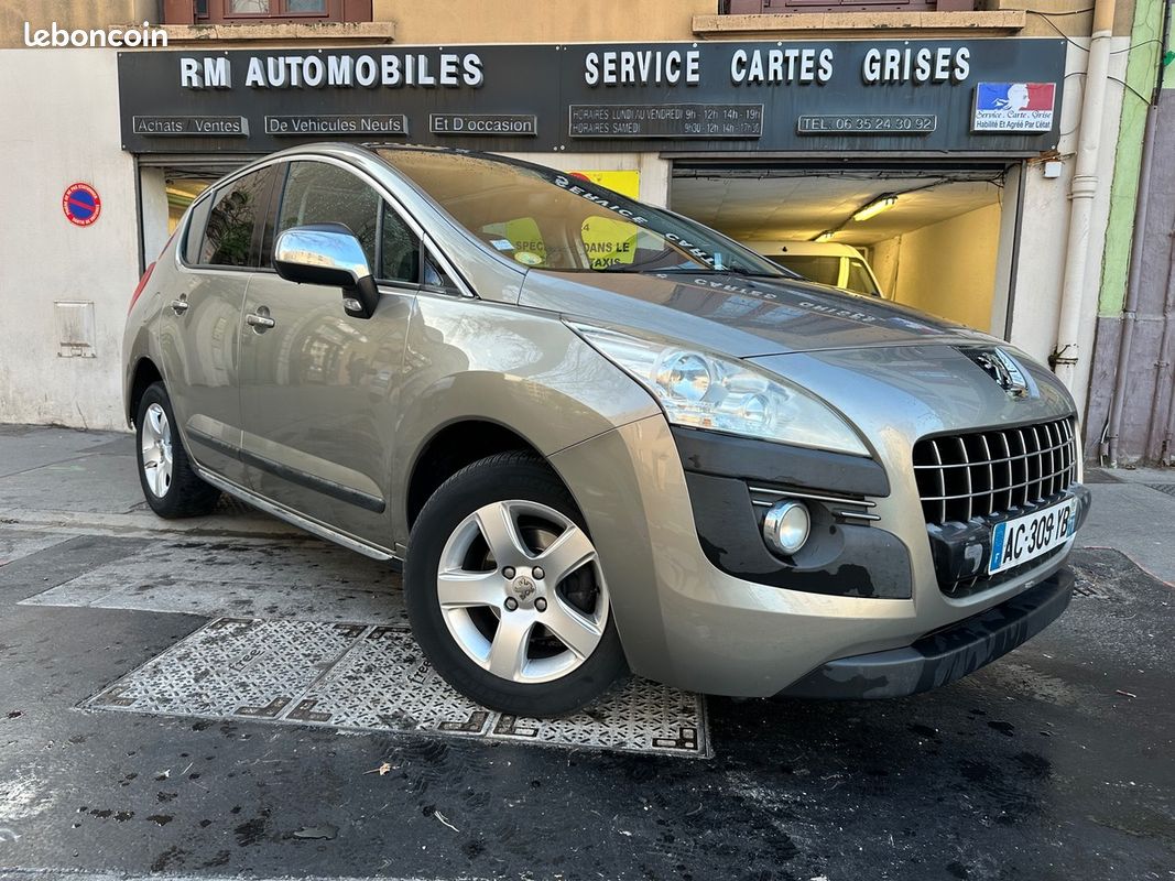 Peugeot 3008 1.6 HDI 110CV PRENIUM PACK DE 2009 A 4990EU PREMIERE MAIN ...