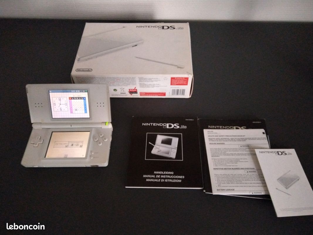 Nintendo DS Lite - Consoles