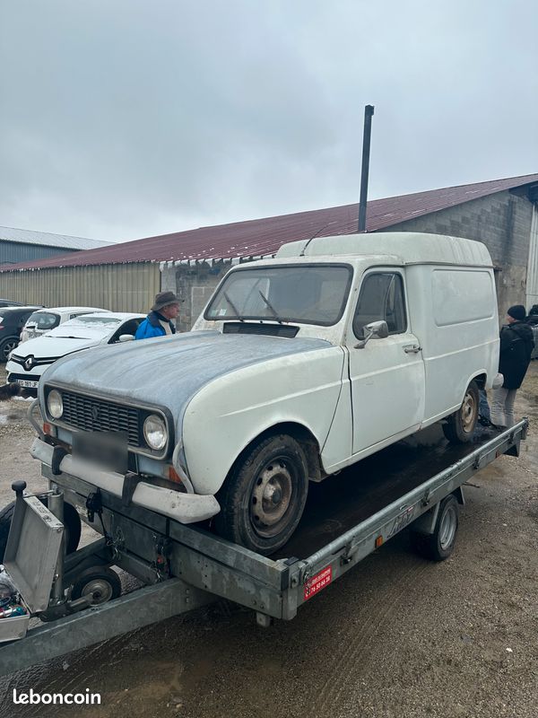 RENAULT 4L pour pièce ou a remonter - Équipement auto