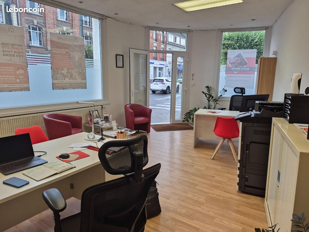 Local bureaux 60 m² - Bureaux & Commerces