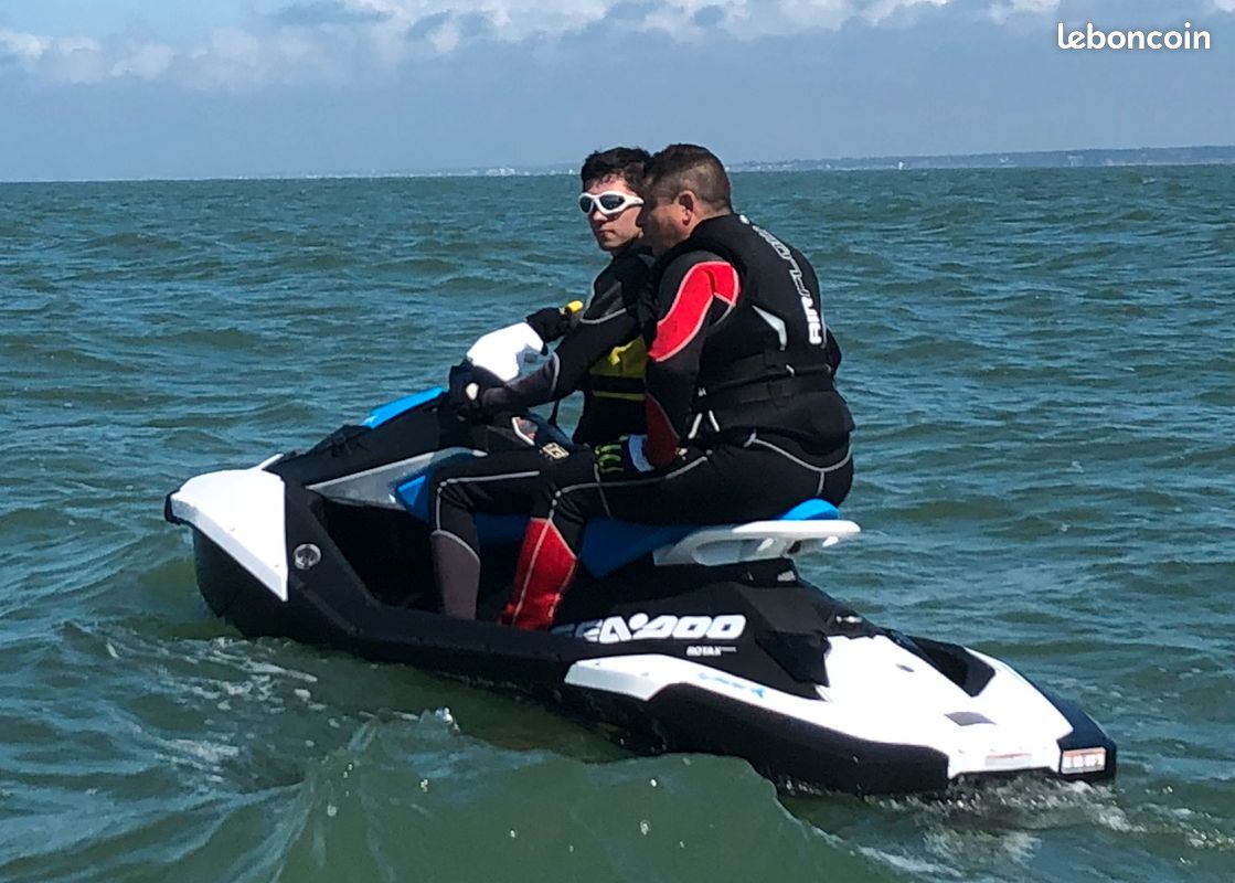 Sea doo spark 2 up - Nautisme