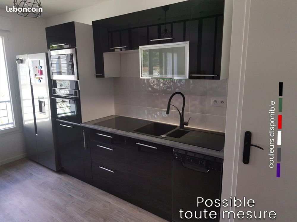 Cuisine laqué brillant noir pieds fournis personnalisable - Ameublement
