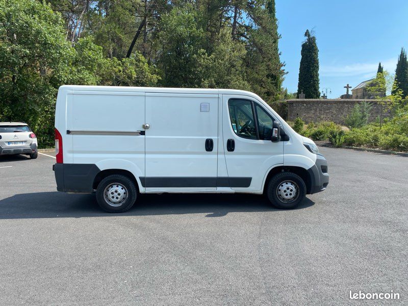 Vends Peugeot Boxer 330 L1H1 2.0 blue HDI 110 prémium pack - Utilitaires