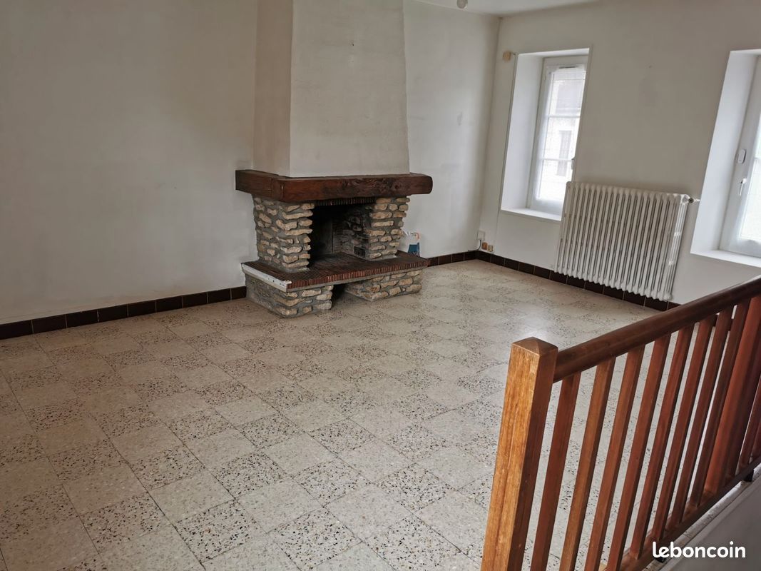 Maison F3 en centre-ville - Locations