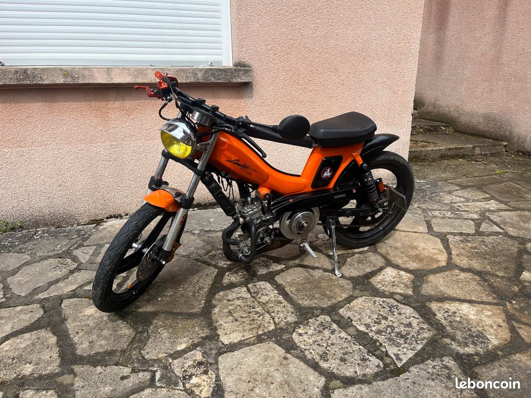 Mobylette 88 custom - Motos