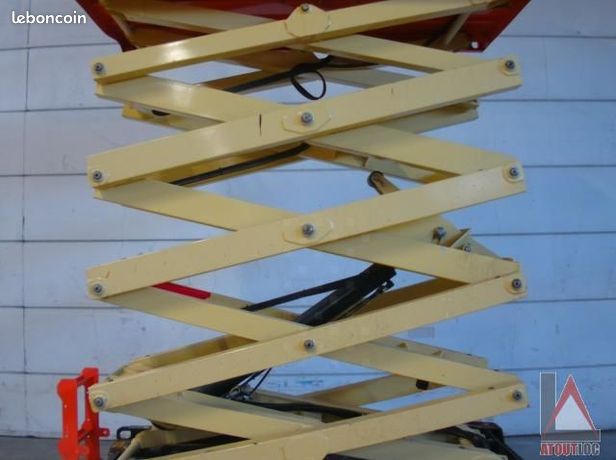 Nacelle elevatrice d'occasion - BTP - Chantier gros-oeuvre - leboncoin