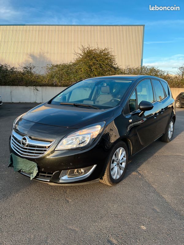 Opel Meriva 1.4 Turbo Twinport 120ch Cosmo - Voitures