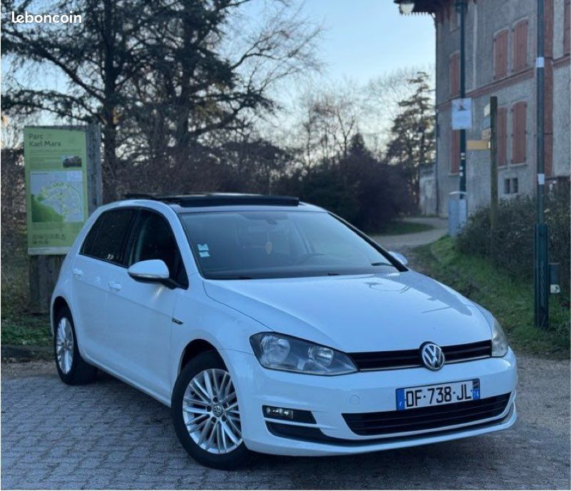 Volkswagen Golf VII 1.2 TSI 105ch BlueMotion Technology CUP - Voitures