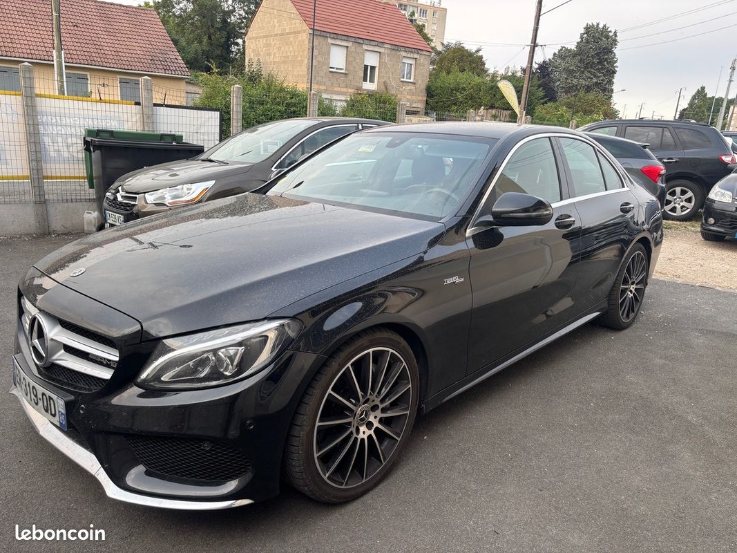 Mercedes-Benz Classe C 250 CDI 204C 7G AMG LINE - Voitures