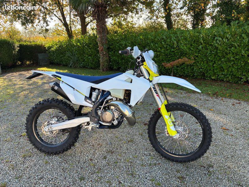 Husqvarna 150 TEi - Motos
