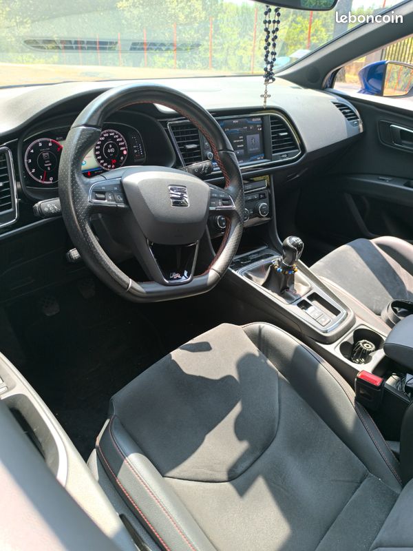 Seat Leon FR 130ch - Voitures