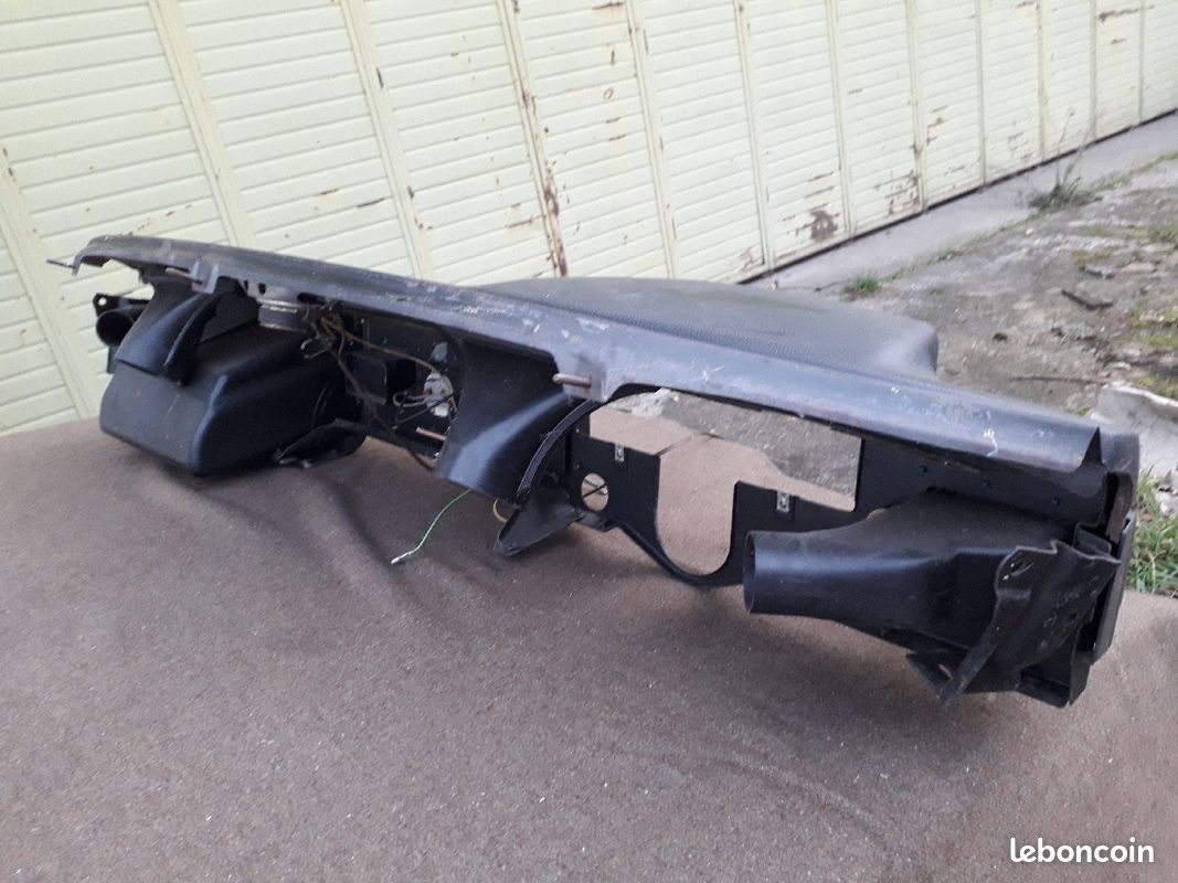 Cl tableau de bord Volvo 240 1977 - Équipement auto