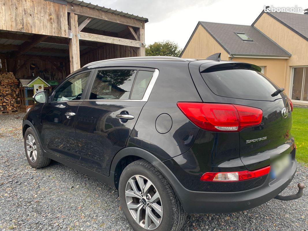 AV kia sportage - Voitures