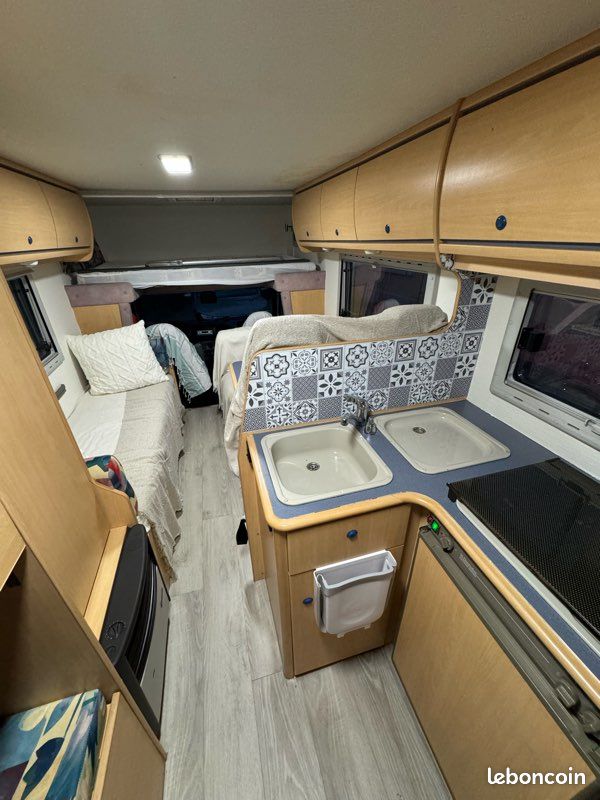 Ford challenger 170 2.5 TD 100ch - Caravaning