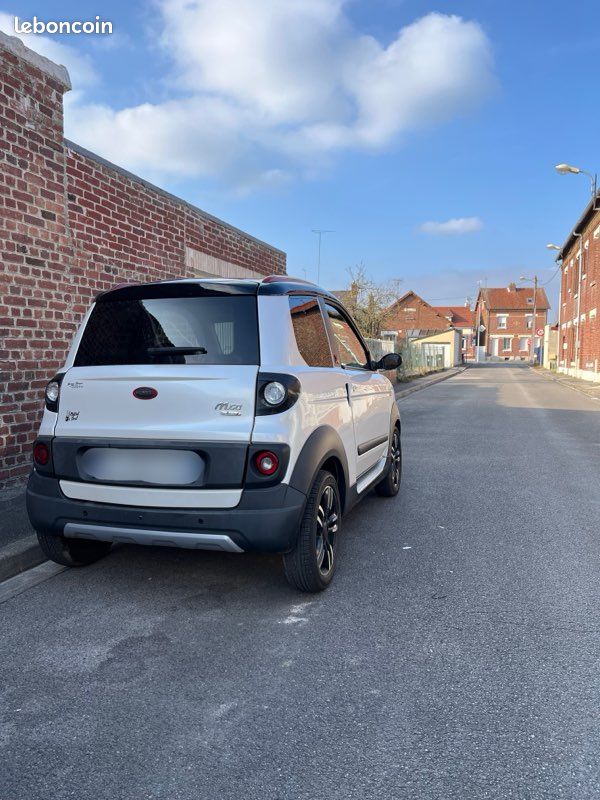 Micro car M.go toute option - Voitures