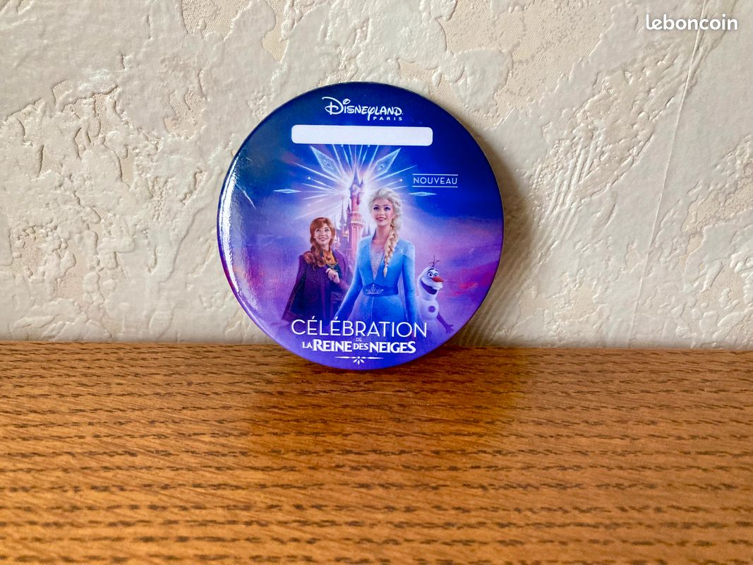 Grand badge collector Disney La Reine des Neiges - Collection