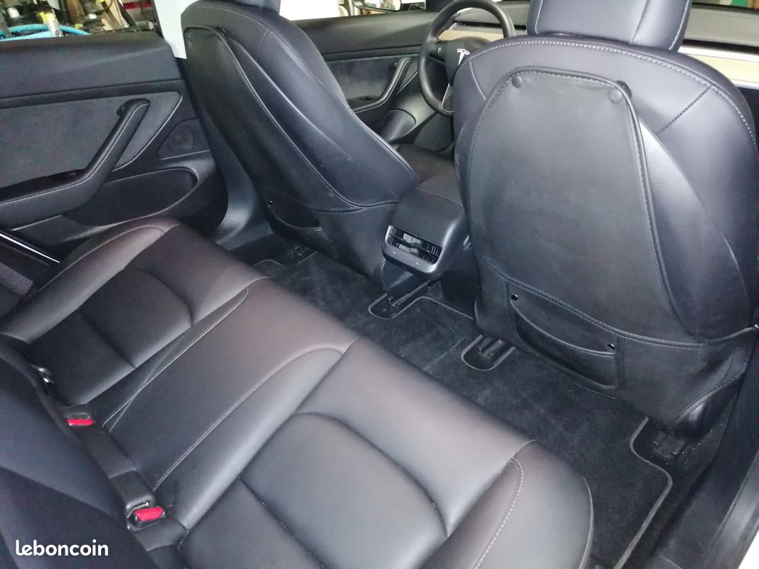 Tesla Model 3 - Voitures