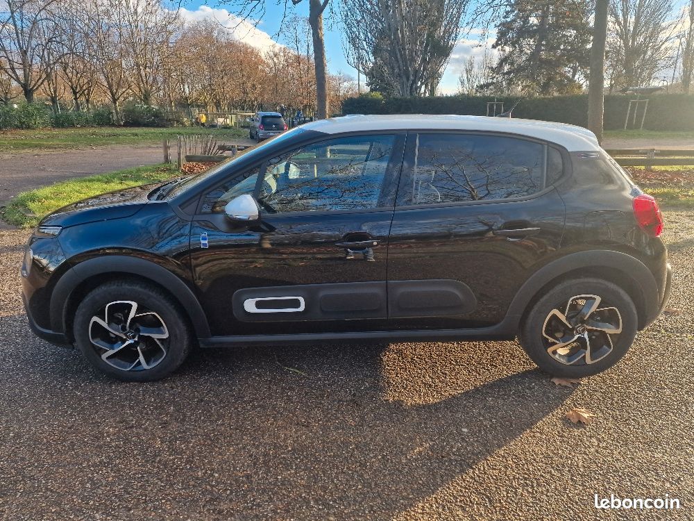 Collaborateur vend Citroën C3 110 CV Saint James - Voitures