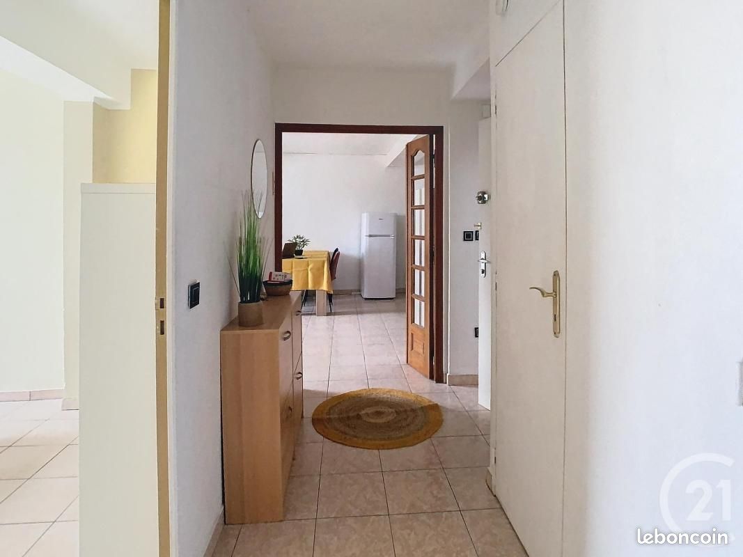 Appartement 3 pièces 63 m² - Locations