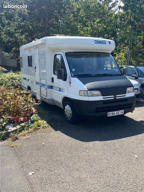 Camping car Peugeot boxer 2,5td CT ok échange possible - Caravaning