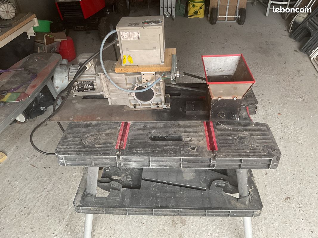 Cassage noix - Services de jardinerie & bricolage