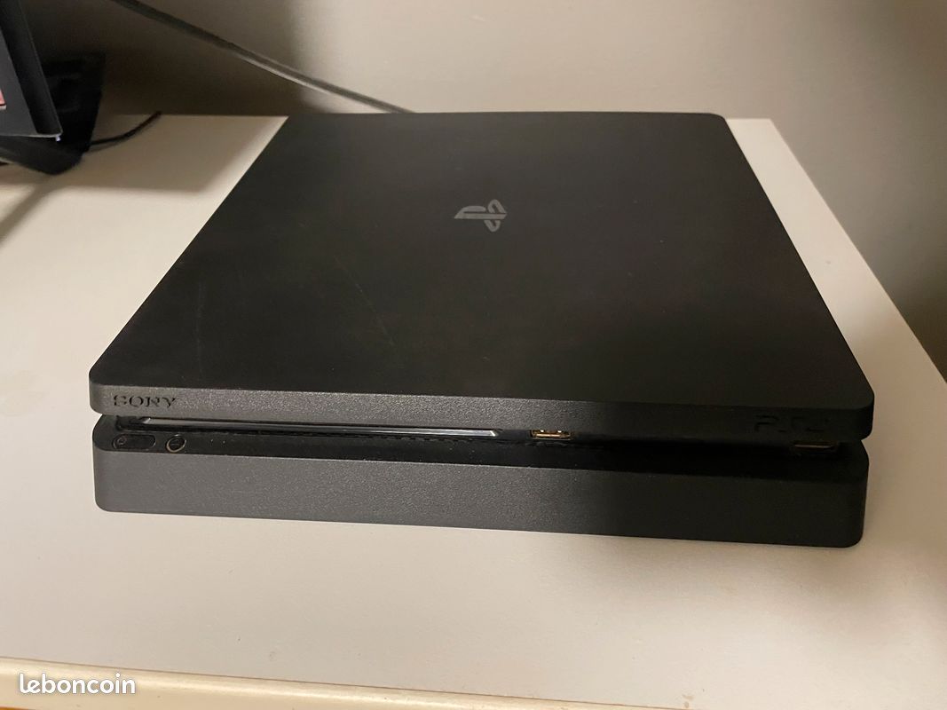 Ps4 slim sans manette ni jeu - Consoles